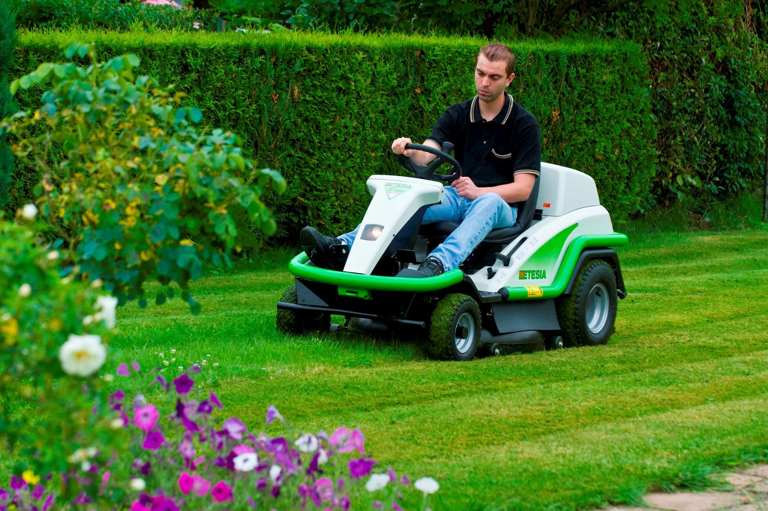 Professional-level performance Ride-on Mowers Powered by Kawasaki ...